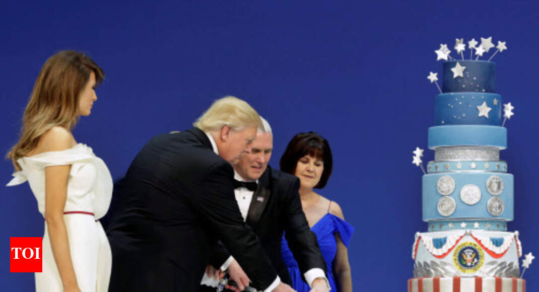 Donald Trump: Donald Trump's inauguration cake a rip-off of Obama's ...