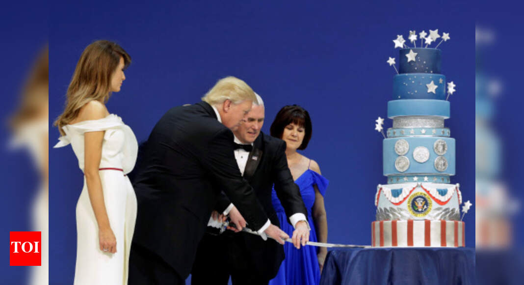 Donald Trump: Donald Trump's inauguration cake a rip-off of Obama's ...
