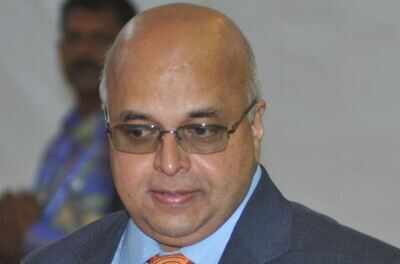 Corrupt officials in service: Judge slams Kerala government ...