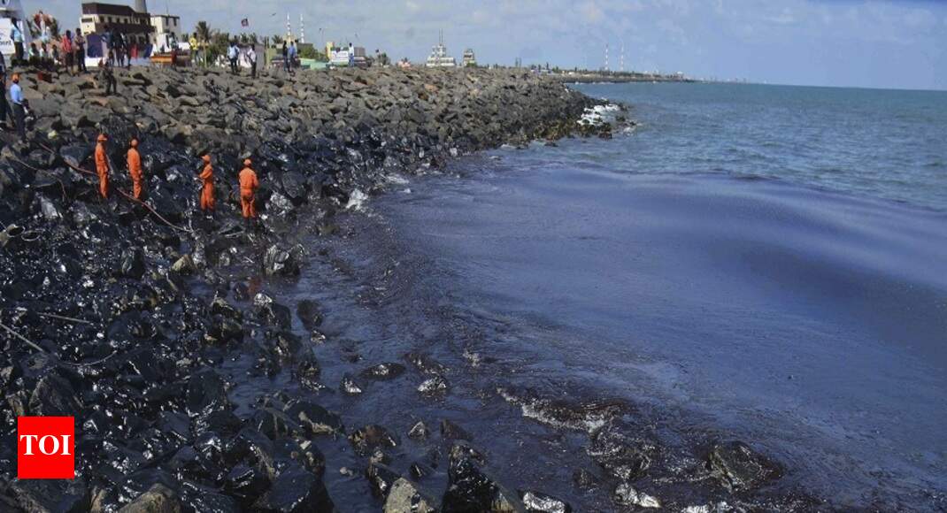 Oil Spill In Chennai As It Happened India News Times Of India
