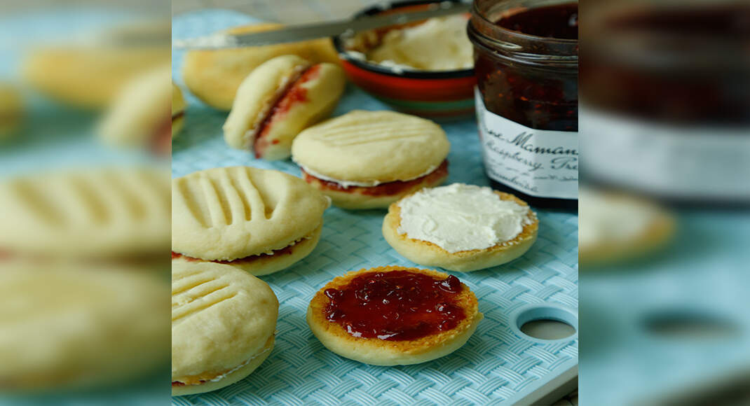 Kissing Cookies Recipe: How to Make Kissing Cookies Recipe | Homemade ...