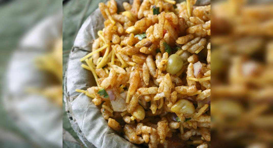 Bengali Jhal Muri Recipe: How to Make Bengali Jhal Muri Recipe ...