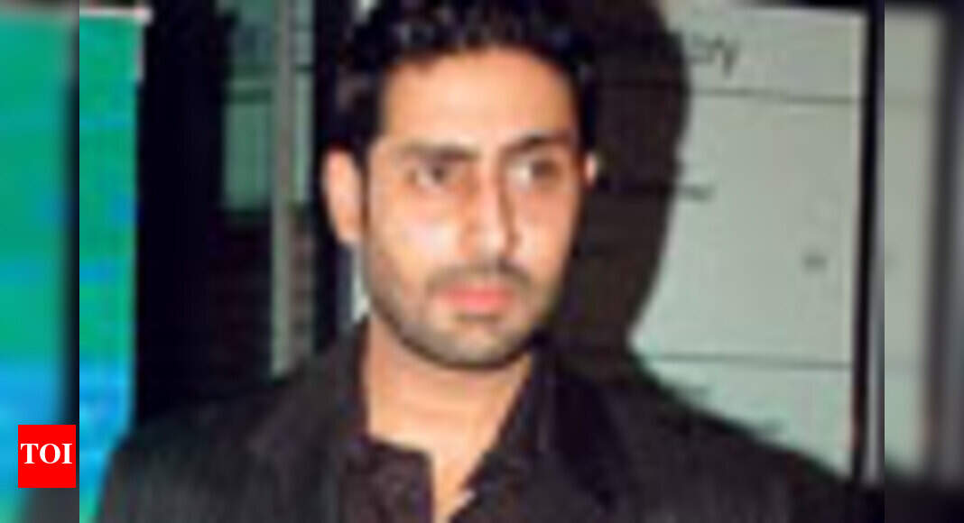 Bachchan parivar parties! | Events Movie News - Times of India