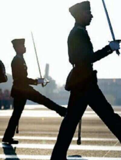 NDA constructs 37 km wall to secure campus | Pune News - Times of India