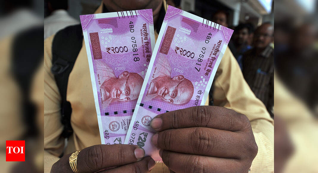 2 nabbed with 26 fake Rs 2,000 notes | Rajkot News - Times of India