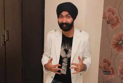 Indian Idol finalist Tajinder reveals the secret of power-packed ...