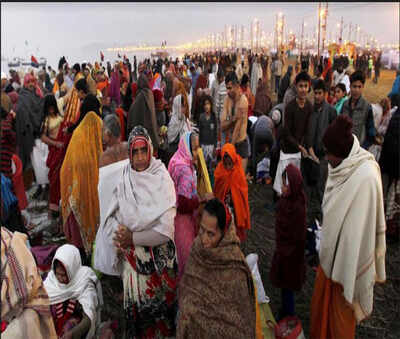 50 lakhs take holy dip on Maghi Purnima in Sangam | Allahabad News ...