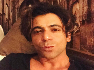 This is how Dr Mashoor Gulati aka Sunil Grover looked like in his younger days - Times of India