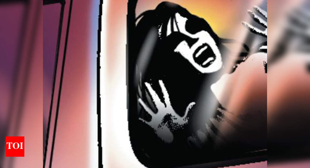 Archie hypnotised and kidnapped by two women | Noida News - Times of India