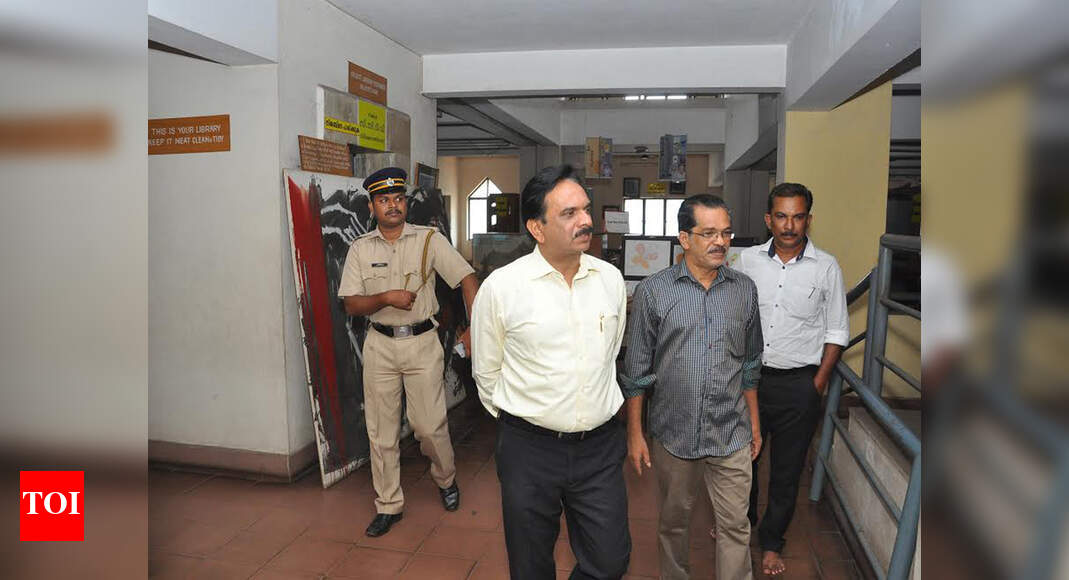 Kozhikode collector moots public library's revival | Kozhikode News ...