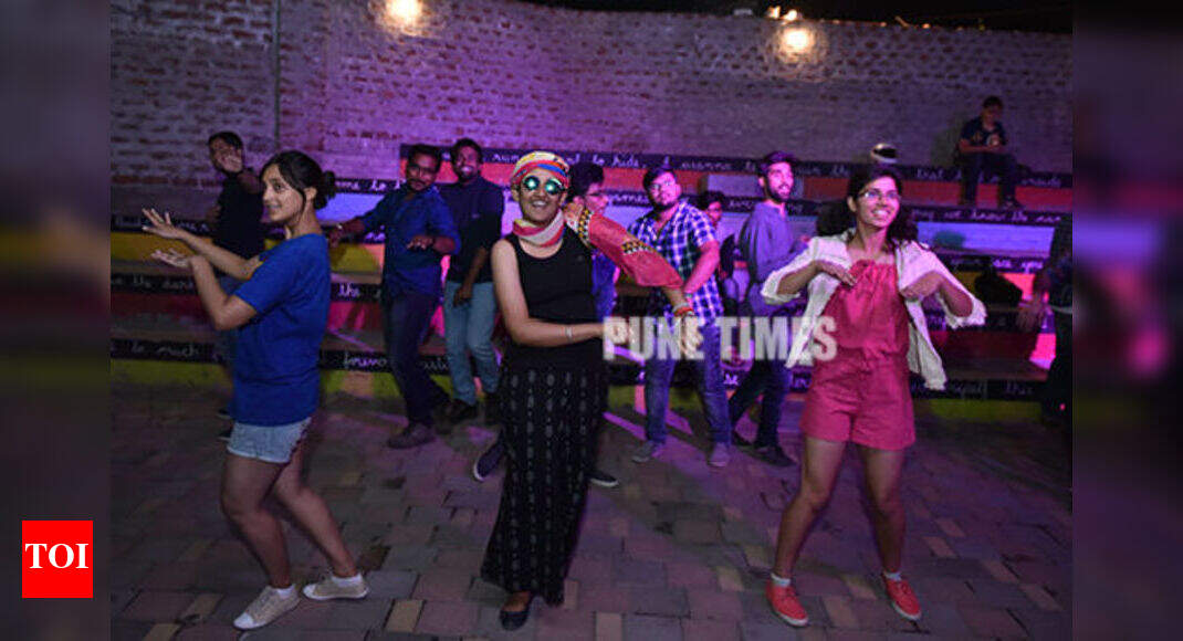 Cosplayers groove to music at Comic Con event in Pune | Events Movie ...