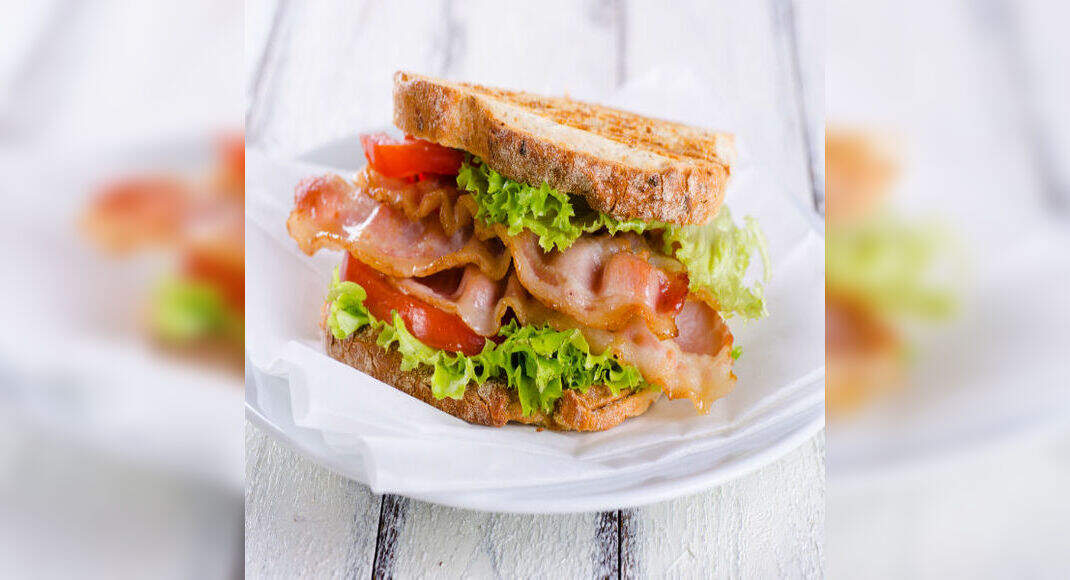 Bacon Sandwich Recipe: How to Make Bacon Sandwich Recipe | Homemade ...