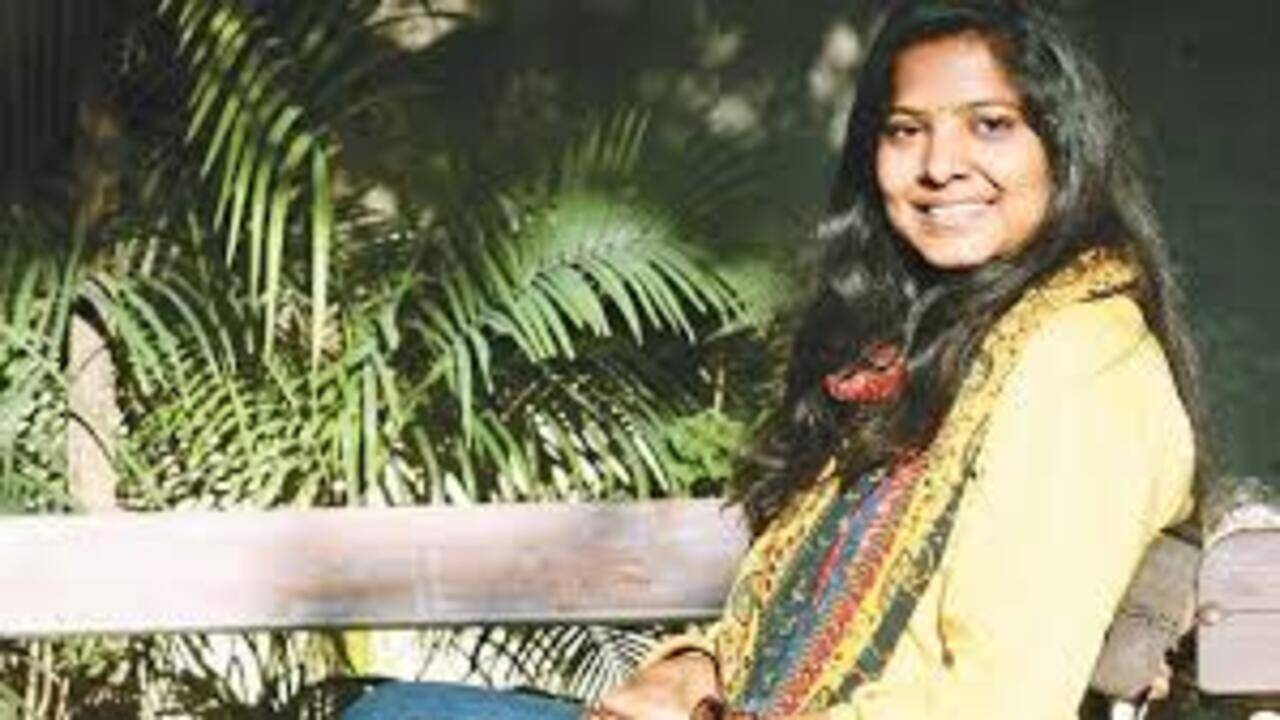 I'm doing a film on Kamala Das: Leena Manimekhala | Malayalam Movie ...