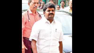 'J Jayalalithaa treatment: OPS fully informed' | Chennai News - Times ...