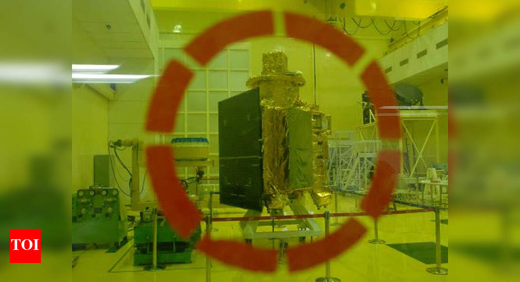Chandrayaan: 'Lost' Chandrayaan-1 found orbiting Moon | India News ...