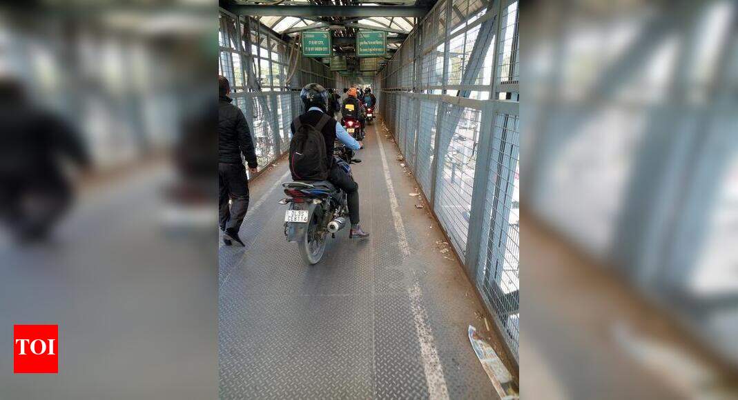 Foot overbridge or flyover? - Times of India