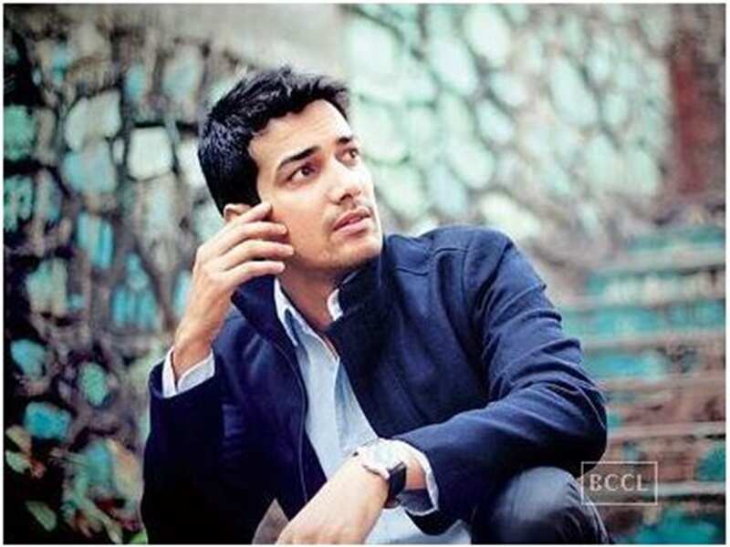 Anurag Sinha returns to the screen - Times of India