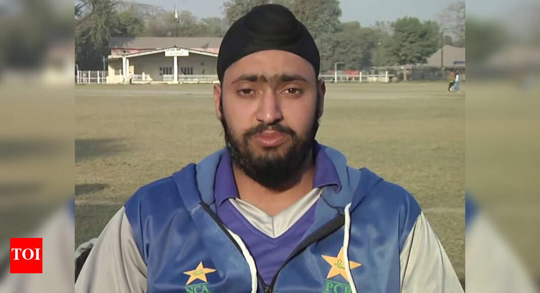 Mahinder Pal Singh: Sikh cricketer Mahinder plays in Pakistan domestic ...