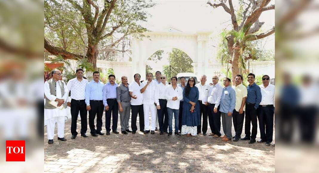 Congress: Congress leaders want accountability to be fixed for Goa ...