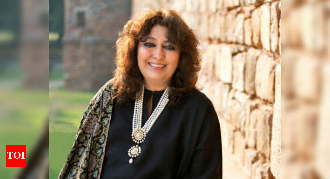 Veteran designer Madhu Jain celebrates 30 years at AIFW - Times of India