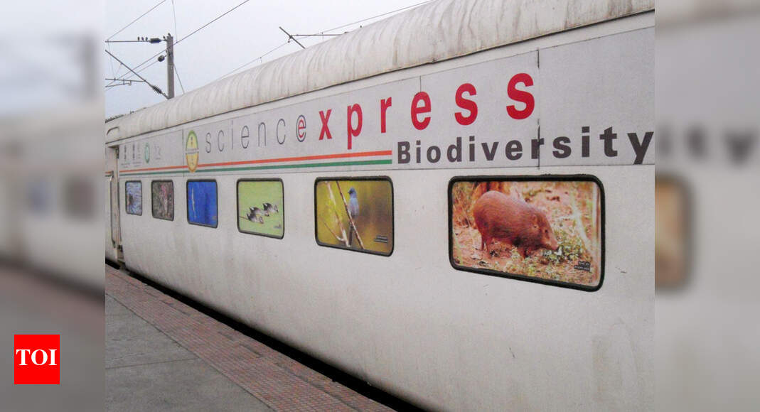 Students learn about climate change on last day of Science Express ...
