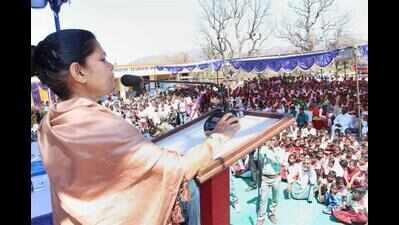 Chief secretary gears up to reduce dropout rate in Red bastion | Ranchi ...