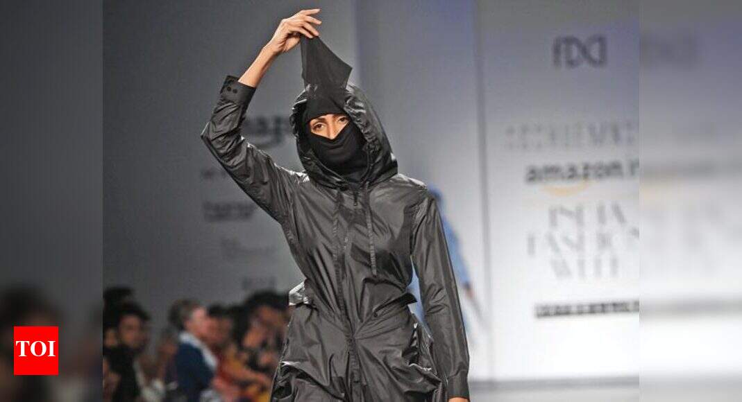 Indian fashion lifts veil on burqa | Delhi News - Times of India