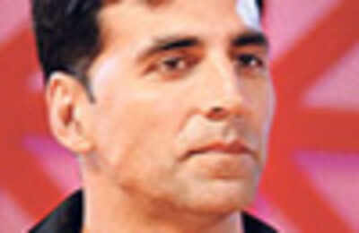 Akshay chose Kat over Priyanka | Hindi Movie News - Times of India