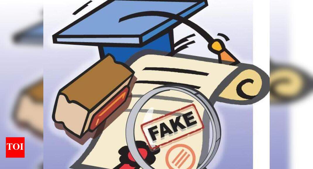 23 universities, 279 tech institutions 'fake,' warns UGC, AICTE - Times ...