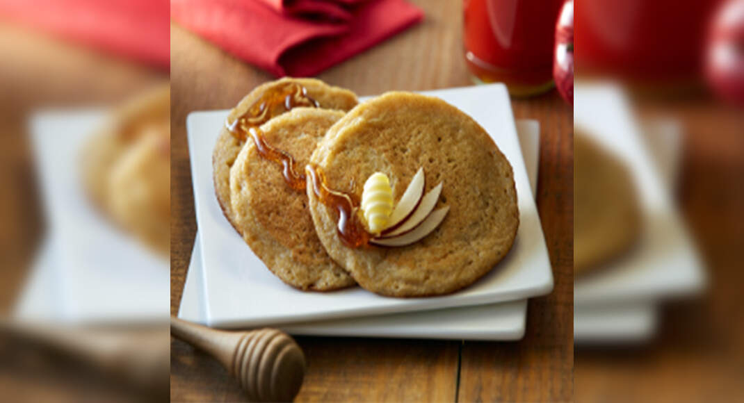 Apple Cornflakes Pancakes Recipe: How to Make Apple Cornflakes Pancakes ...
