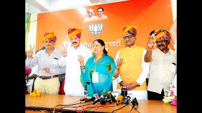 Om Prakash Mathur: Grand welcome for Om Prakash Mathur after UP win ...