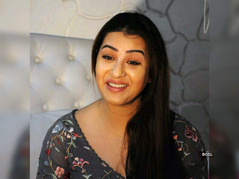 Shilpa Shinde's press meet Photogallery - ETimes