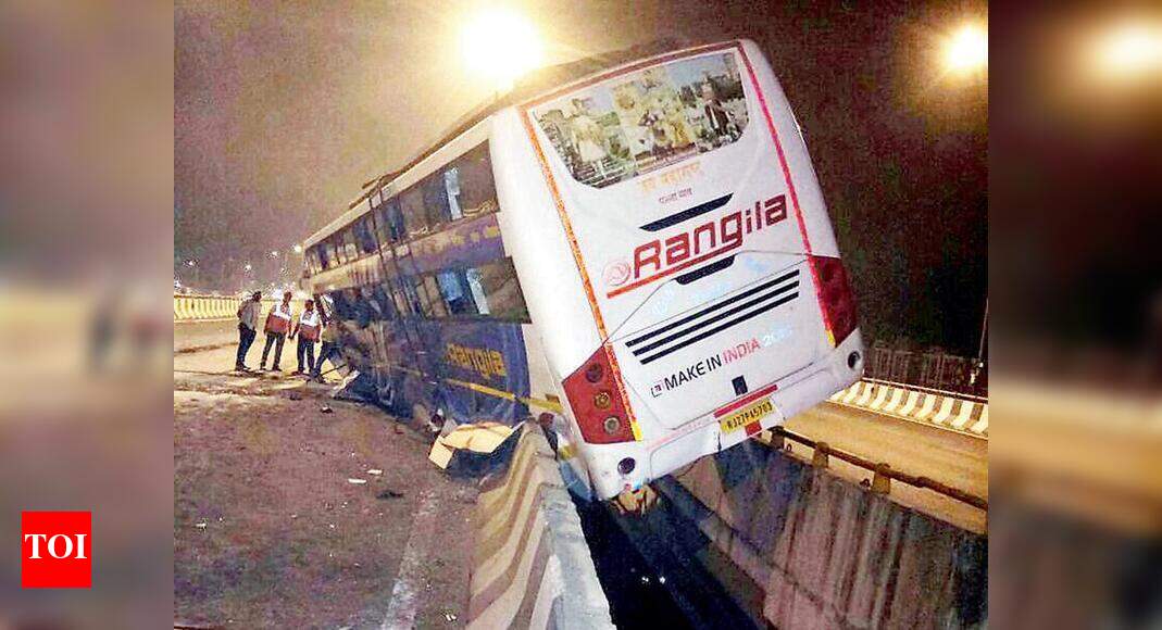 Bus gets stuck between bridges after jumping railing | Vadodara News ...