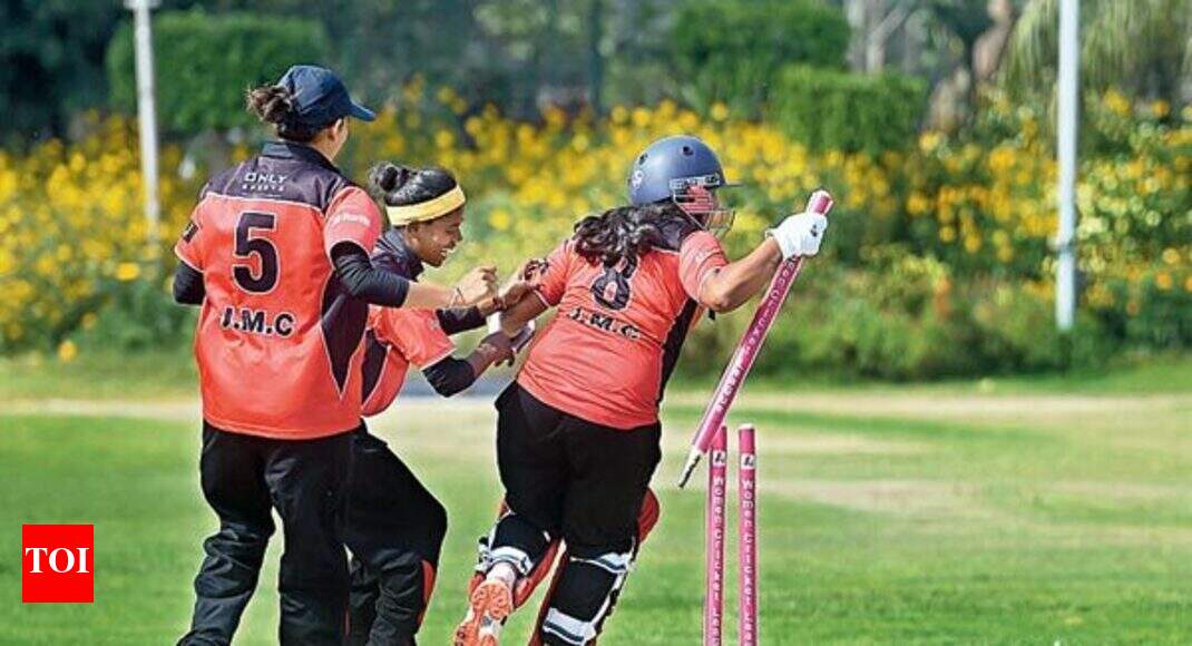 JMC wins DU’s first Women Cricket League | Delhi News - Times of India