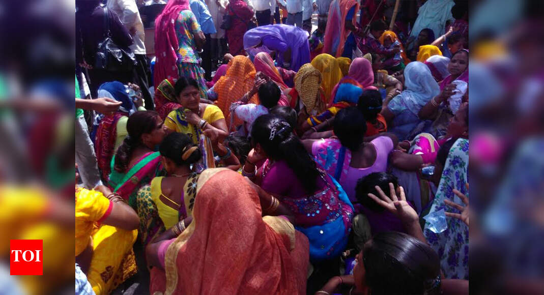 Slum Development Policy: Jaipur slum dwellers march seeking better ...