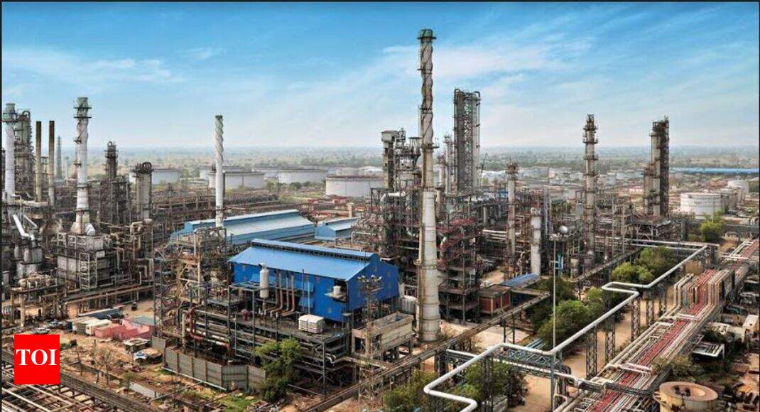 oil pilferage: Mathura oil pilferage: Loss is only 44 kilo liters ...