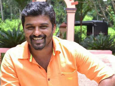 ‘Kanjavu Soman' and Sunny Wayne visits Show Guru - Times of India