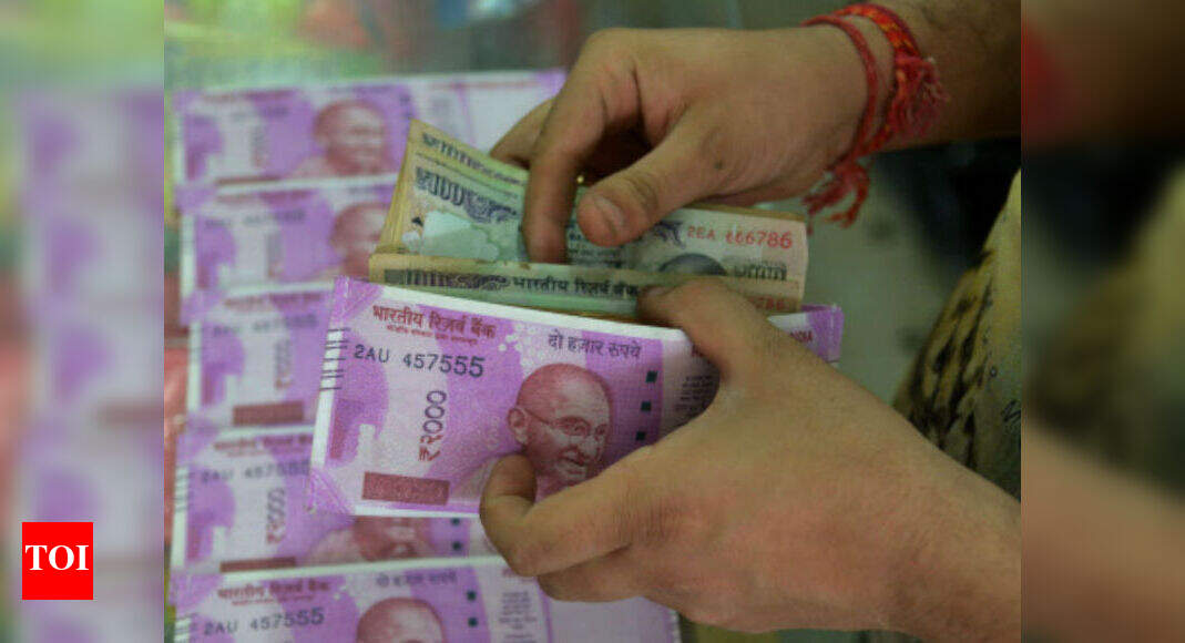 Counterfeit Notes: Centre plans to change security marks of bank notes ...