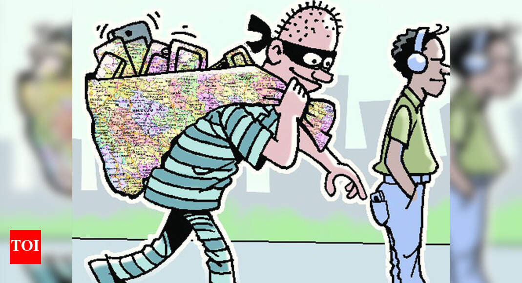 Why snatching your phone is ‘less risky’ for robbers | Madurai News ...