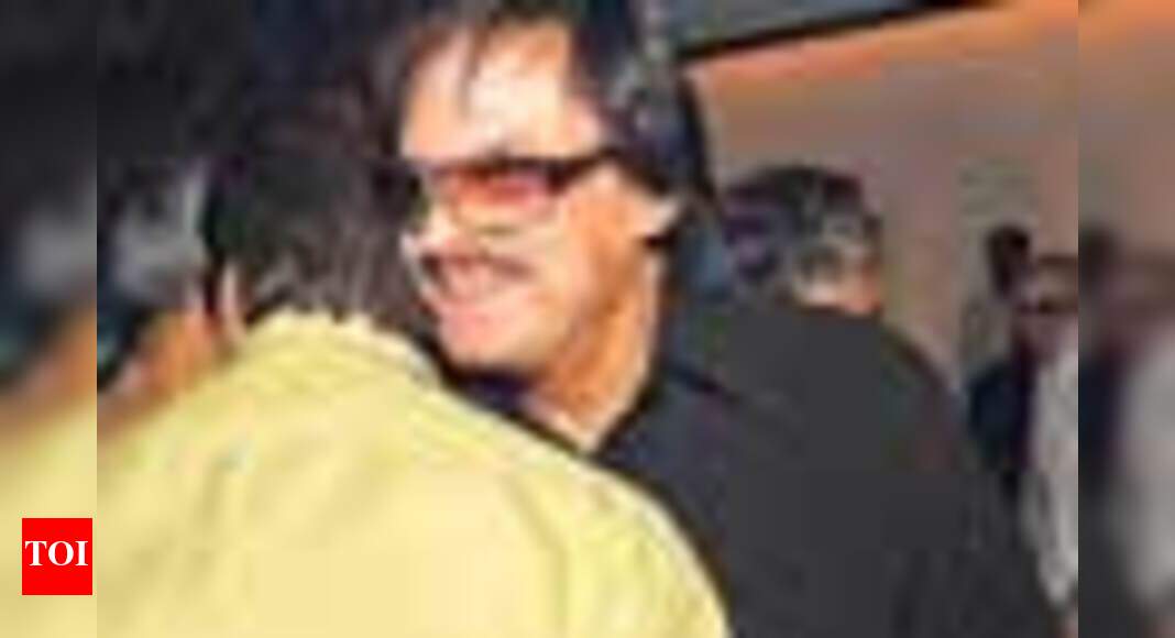 Amita-Sanjay Singh's starry bash | Events Movie News - Times of India