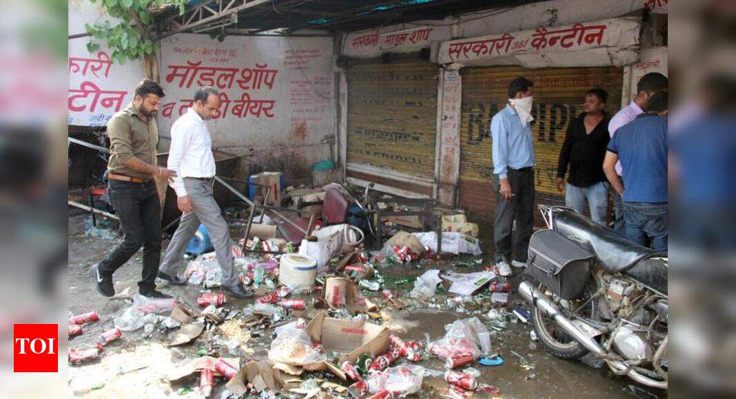 Licensed liquor shops vandalised in Ghaziabad, 4 held | Noida News ...