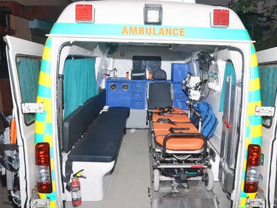 Baby Delivered In Ambulance: Woman gives birth in ambulance | Bengaluru ...