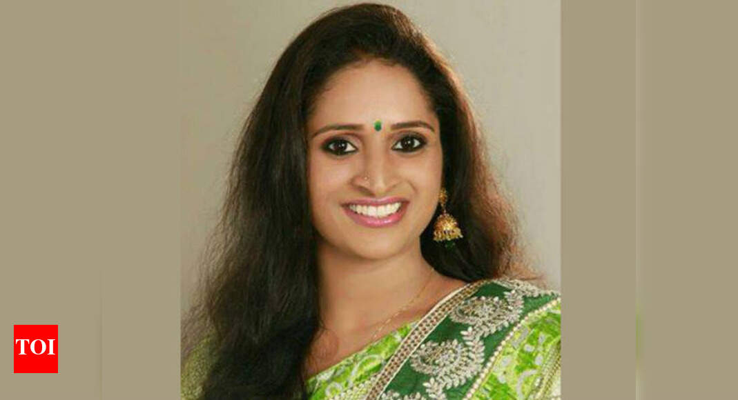 National Award winner Surabhi's film 'Minnaminungu's' trailer is here ...