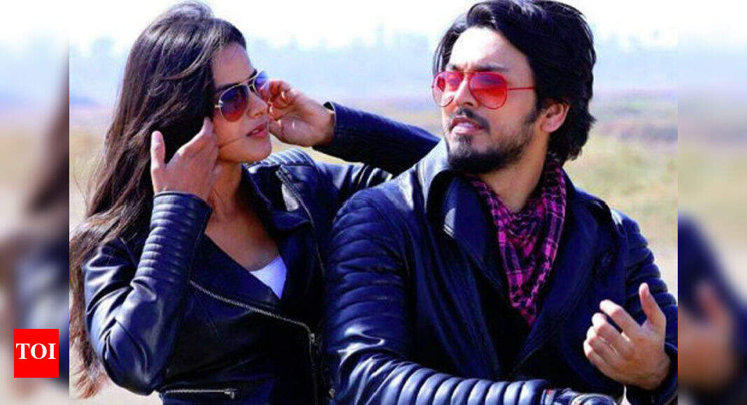 Lalit Prabhakar and Neha Mahajan’s brewing cold war? - Times of India