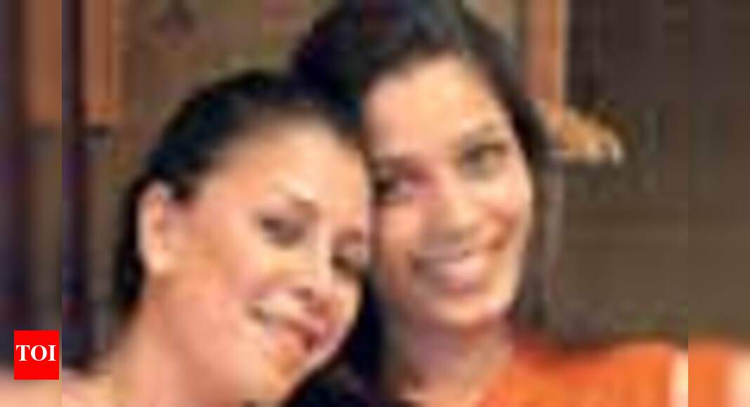Freida opts for friend's designs | Hindi Movie News - Times of India