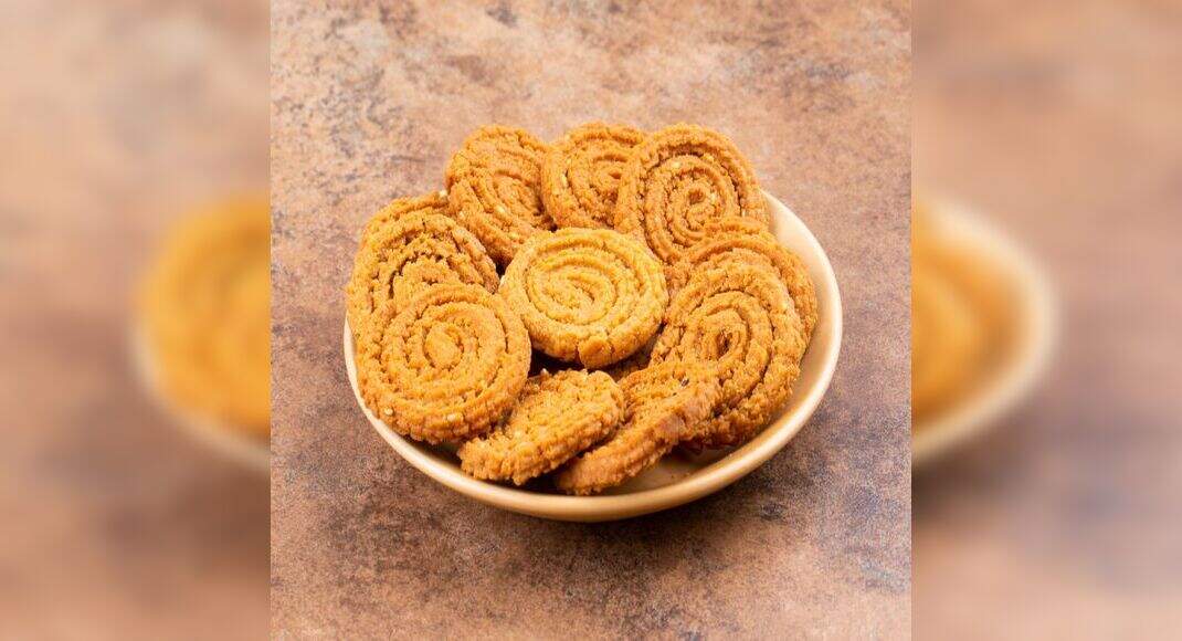 Muruku Recipe: How to make Muruku Recipe for Pongal at Home | Homemade ...