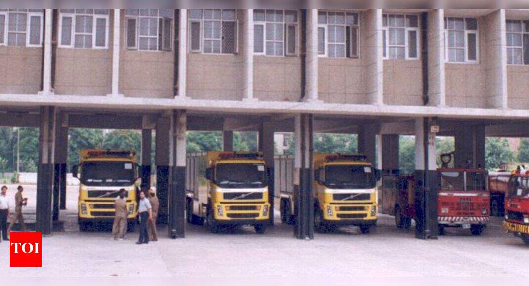 Fire Department: Delhi firemen get a call every 15 minutes | Delhi News ...