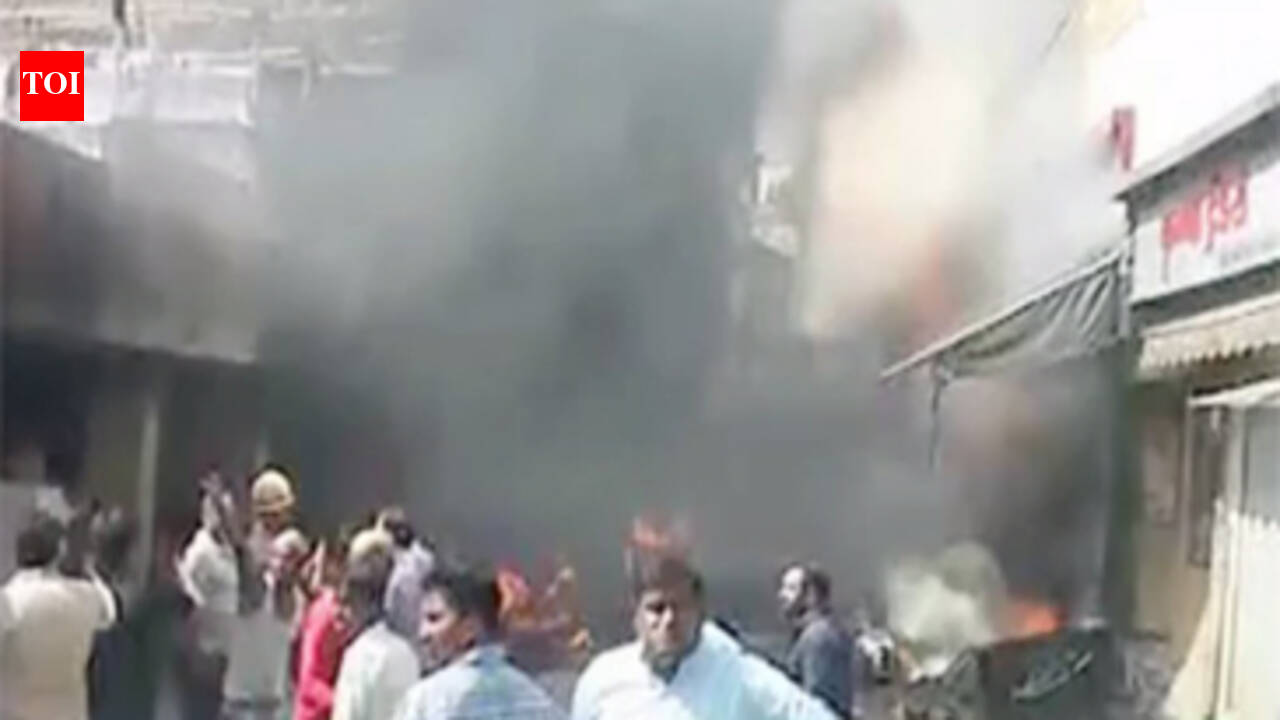5 dead after explosion rips fire cracker factory in Indore