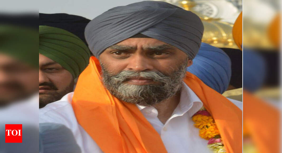 Harjit Singh Sajjan comes home amid drum roll, Bhangra and chaos ...