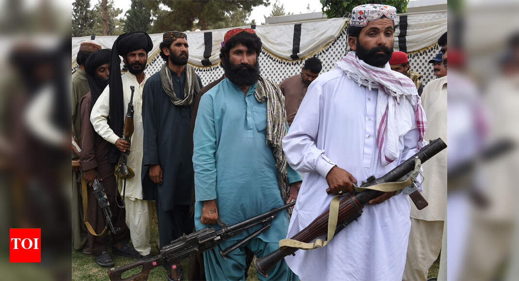 Baloch Republican Army: Over 400 militants surrender in Balochistan ...